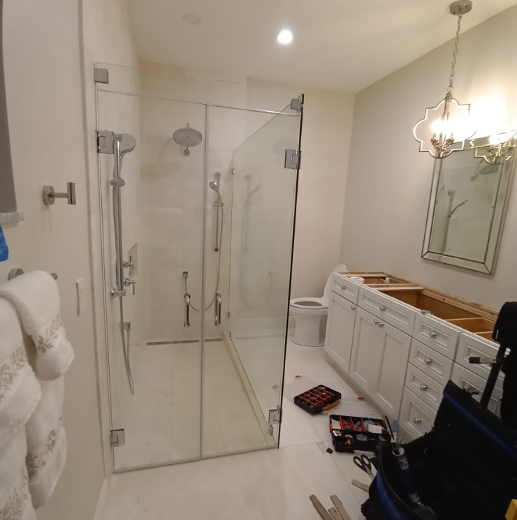 Space-Saving Corner Shower Stall Units | Aesthetic and Functional ...